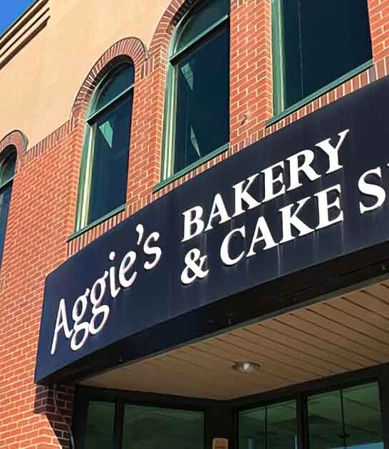 charming wisconsin little bakery ftr
