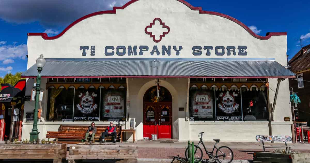 You'll Want To Drive Across Colorado Just To Taste The Pizza At This ...