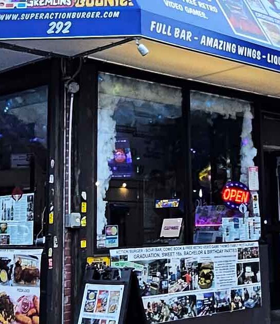 comic new york restaurant ftr