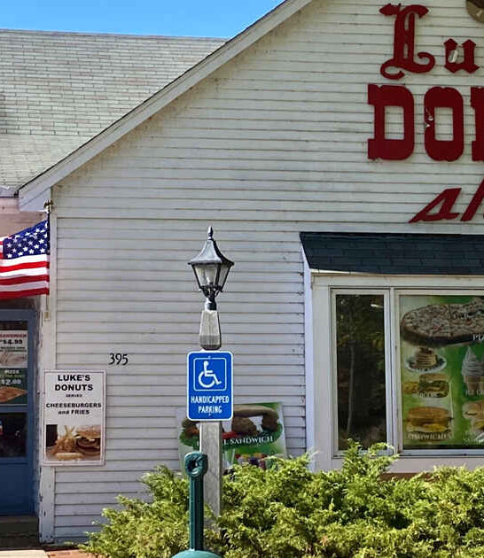 connecticut bakery mouthwatering donuts ftr