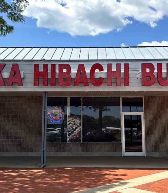 The Connecticut Buffet With A Dessert Menu So Big, It Nearly Matches The Main Course Lineup