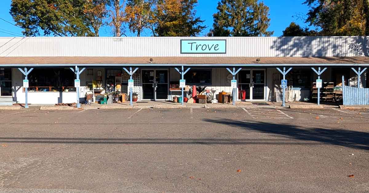 This Little-Known Antique Store In Connecticut Is A Wonderland Of ...