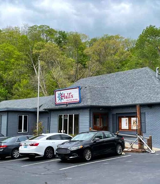 cozy kentucky riverside restaurant ftr