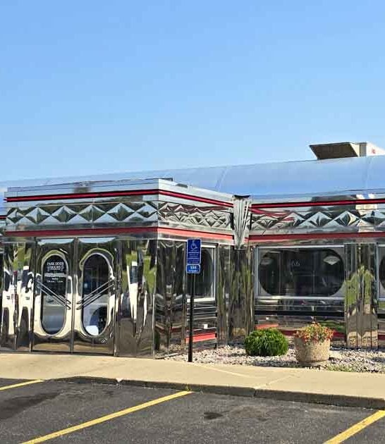 cozy minnesota vintage diner ftr