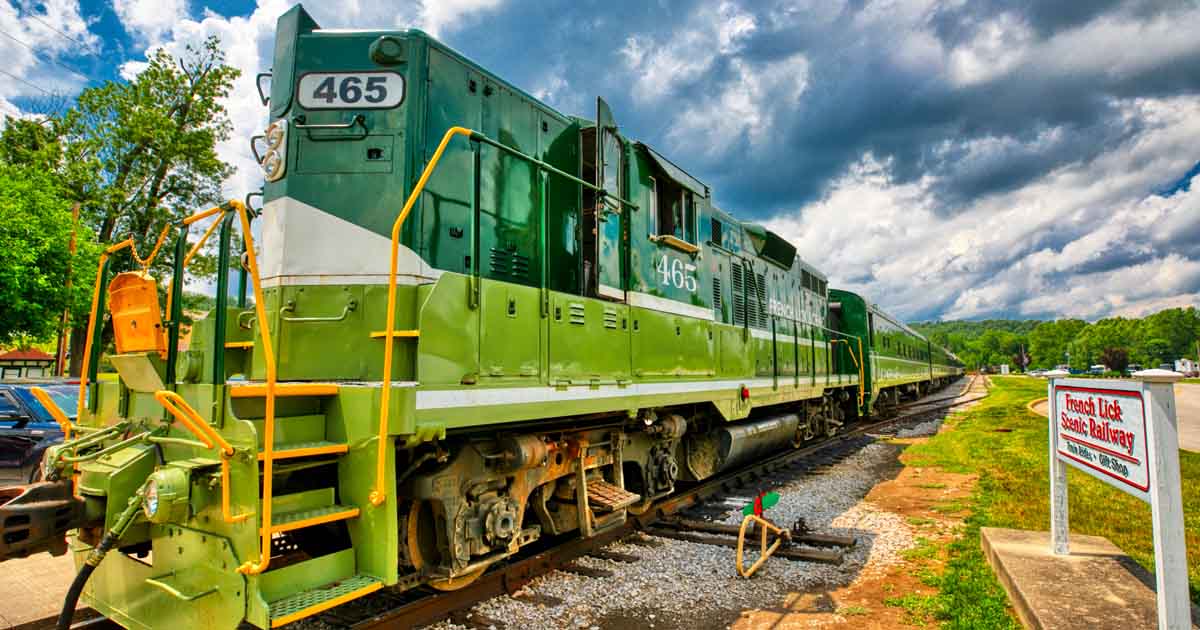 You'll Absolutely Love These 7 Day Trips You Can Take By Train In Indiana