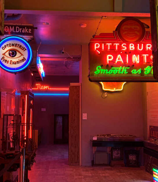 dazzling sign museum oregon ftr