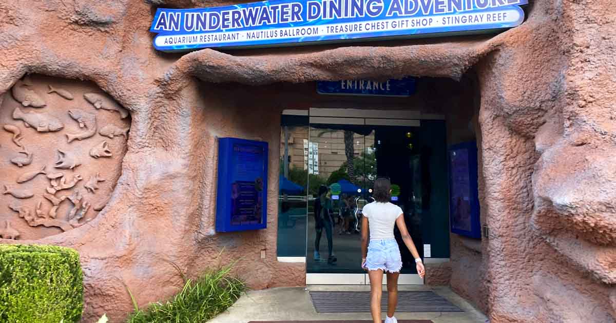 You Can Dine Surrounded By Fish At This Magical Restaurant In Texas