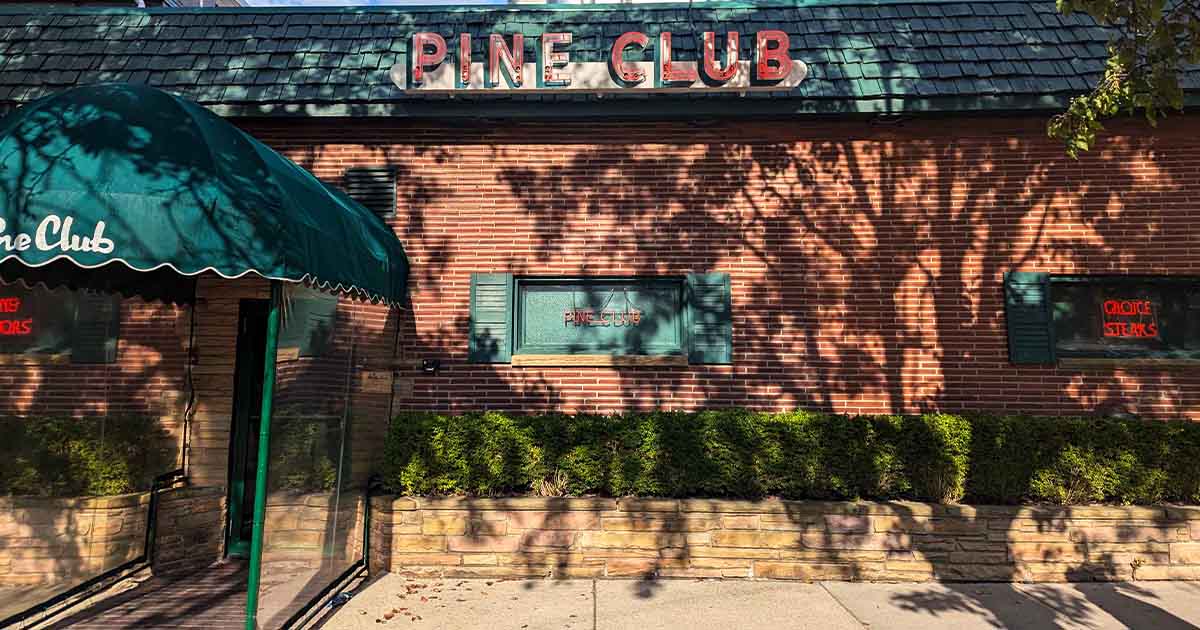 The Dimly Lit Supper Club In Ohio That Steak Lovers Need To Visit