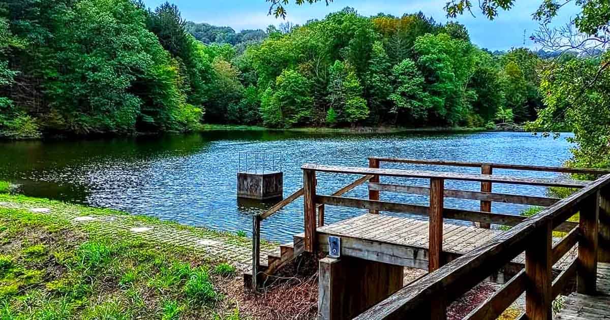 8 Dirt-Cheap Road Trip Destinations In Indiana That Feel Like A Million ...