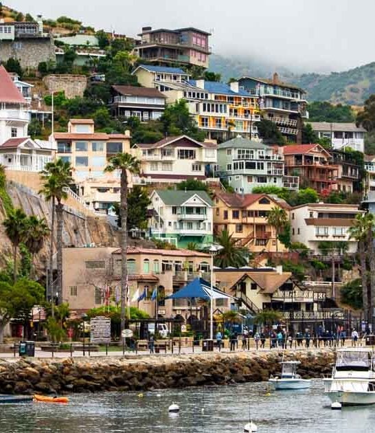 10 Dreamy Waterfront Towns In California That Are Begging For A Day Trip