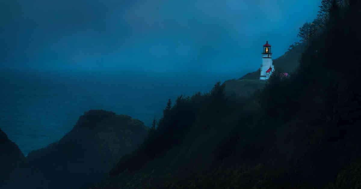 7 Eerie Destinations In Oregon That Are Downright Terrifying