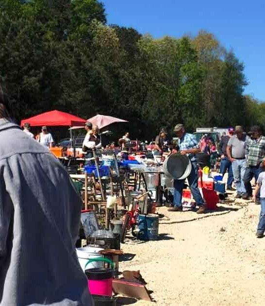There&rsquo;s Nothing Quite Like This Enormous Flea Market In The Heart Of Alabama