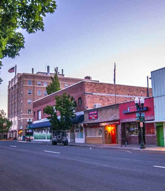 everything overlooked oregon town ftr