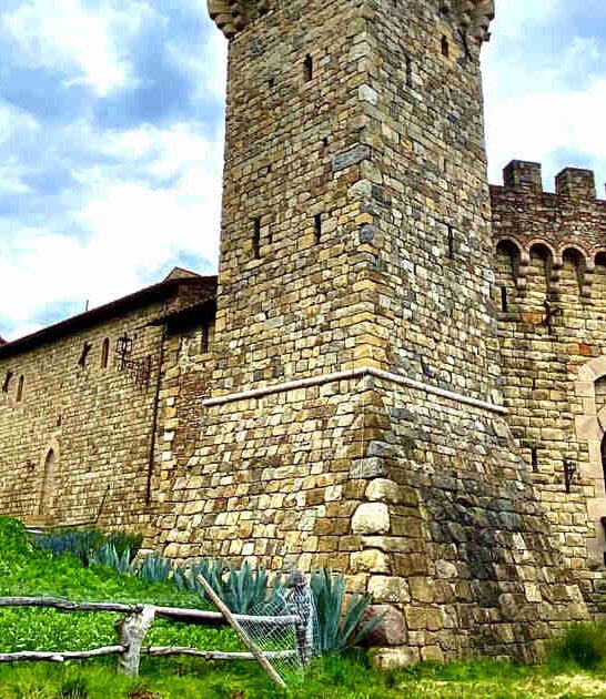 You Won&rsquo;t Believe These 12 Fairytale-Like Places Are Actually In California