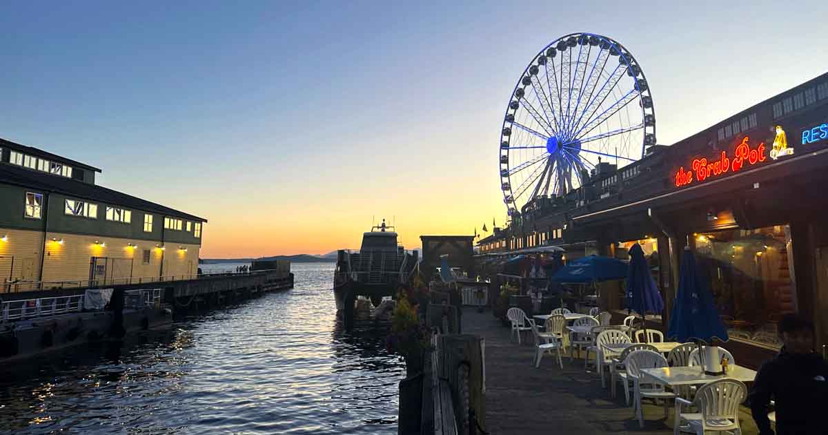 Dine Inside A Ferris Wheel Gondola At This Unique Waterfront Restaurant ...