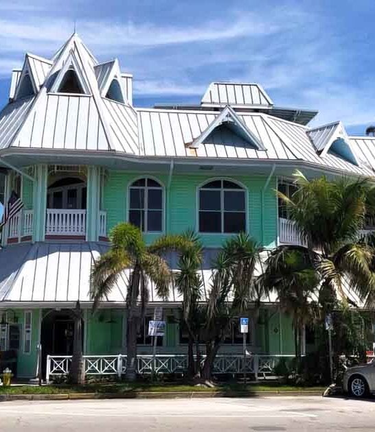 florida beachfront restaurant sandwich ftr