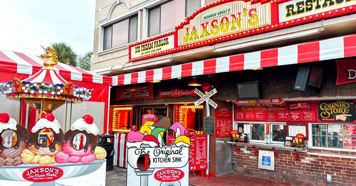 Celebrities Can't Get Enough Of This Iconic Diner That's Been A Florida ...