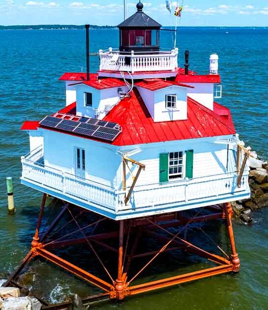gorgeous lighthouses hiding maryland ftr