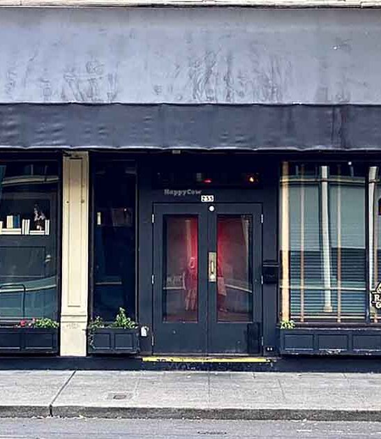 gothic cocktail bar oregon ftr