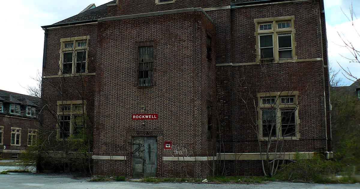 One Of America's Most Haunted Asylums Is Right Here In Pennsylvania