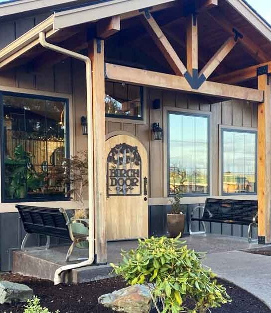 This Humble Washington Cafe Fills Up Fast And The Eggs Benedict Is Usually Why