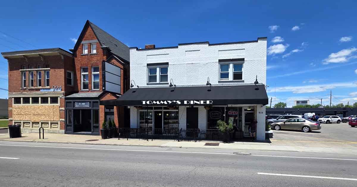 There's An Iconic Diner In Ohio That Celebrities Have Quietly Loved For ...