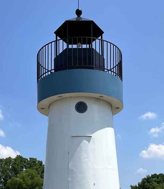 illinois gorgeous hidden lighthouses ftr