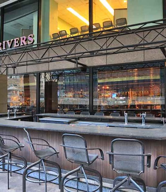 illinois restaurants river unforgettable ftr