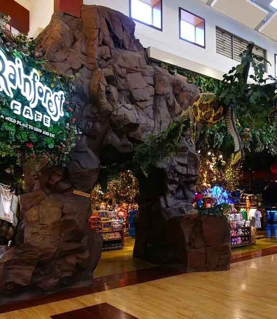 illinois strange restaurant ftr