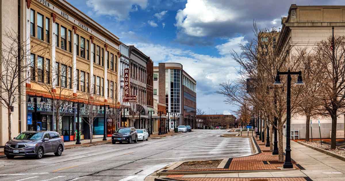 Retirees Are Calling This Affordable Illinois Town The Best-Kept Secret ...