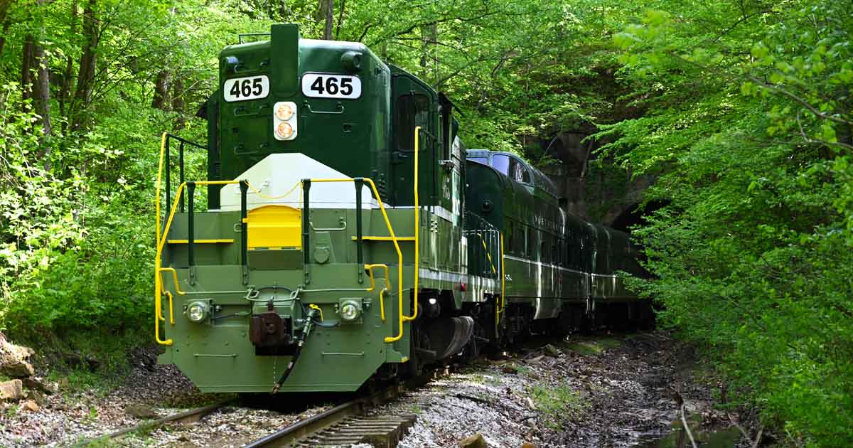 Indiana Train Rides 7 Magical Train Rides In Indiana That Make For The Best Day Trips Ever