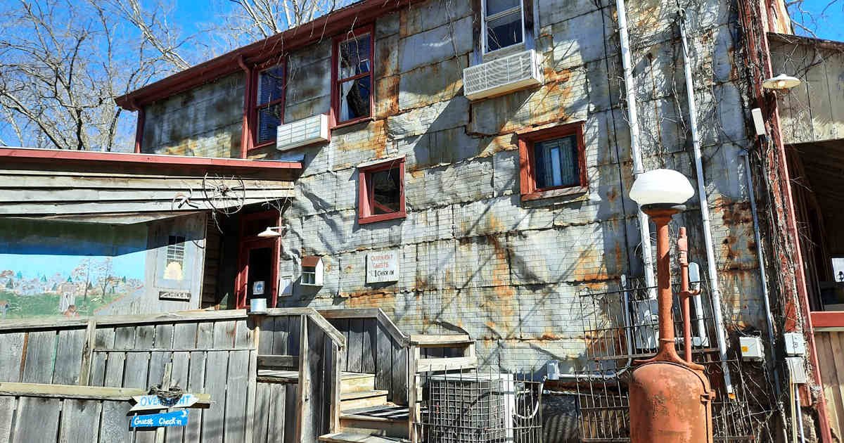 You Can Spend The Night In A Charming 1851 General Store In Indiana And ...