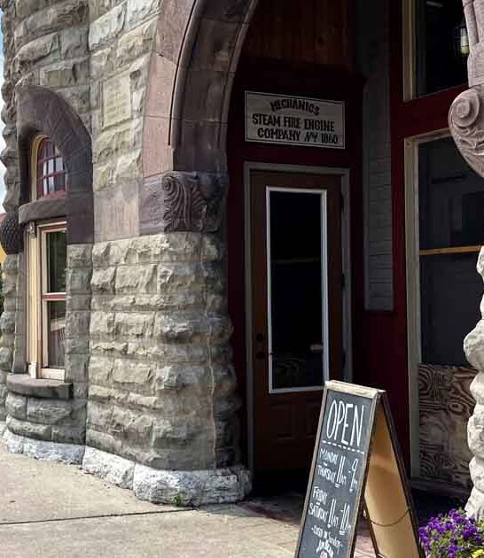 indiana mouthwatering bbq restaurant ftr