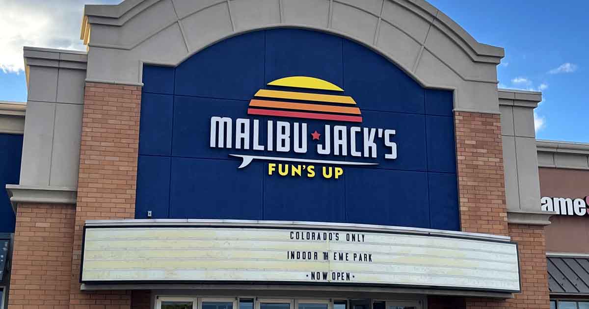 The Enormous Indoor Amusement Center In Colorado That Adults Secretly Love