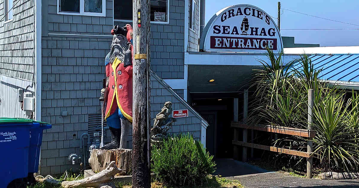 One Sip Of The Clam Chowder At This Oregon Seafood Joint And You'll ...