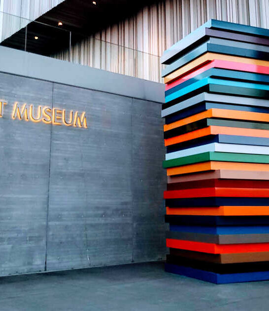 This Mind-Bending Interactive Art Exhibit In Kentucky Will Make You Question Everything You See