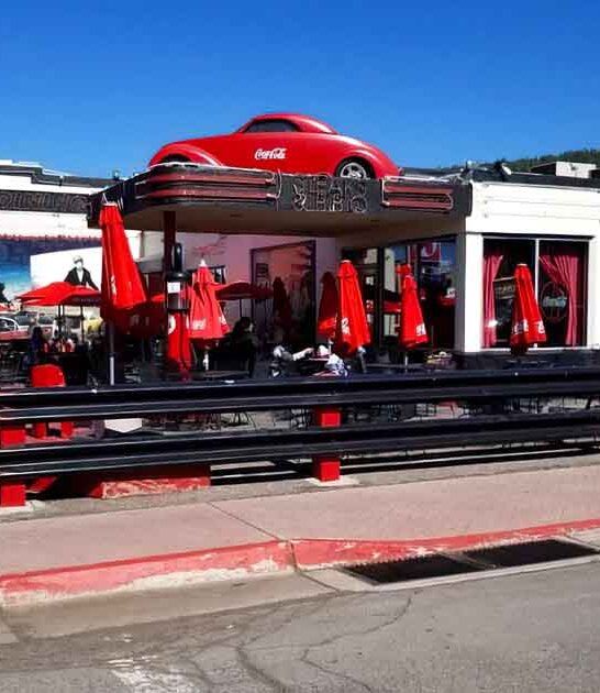 kitschy arizona diner ftr