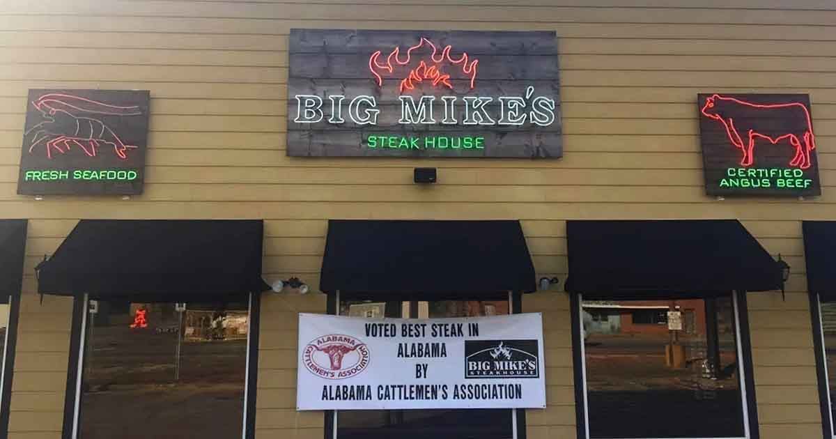 This Legendary Alabama Restaurant Is Famous For Its Jaw-Dropping Giant ...