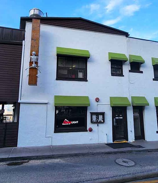 legendary burger spot arizona ftr