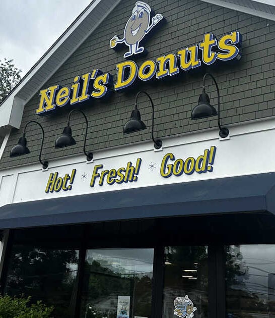 This Legendary Connecticut Donut Shop Has Been Blowing Minds For Decades