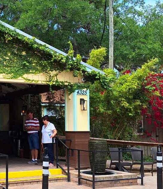 local restaurants florida ftr