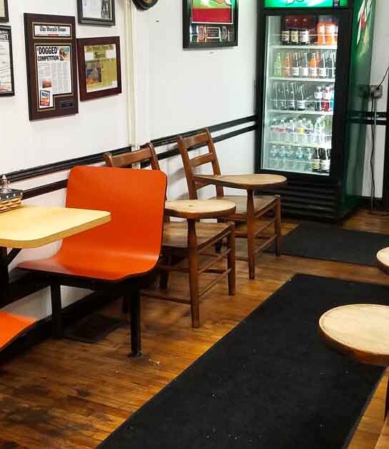 locals lining massachusetts restaurant ftr