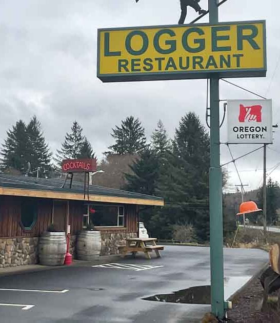 locals love burgers oregon ftr