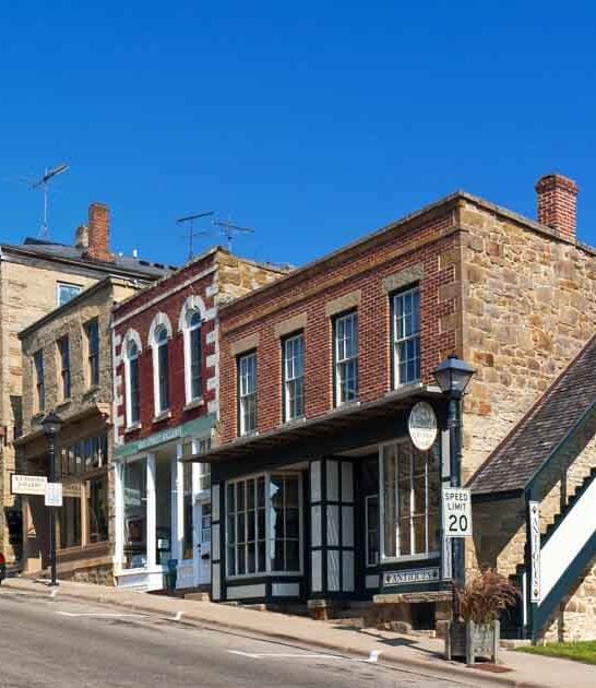 You&rsquo;ll Fall In Love With These 9 Underrated Wisconsin Towns That Make Retirement Absolutely Magical