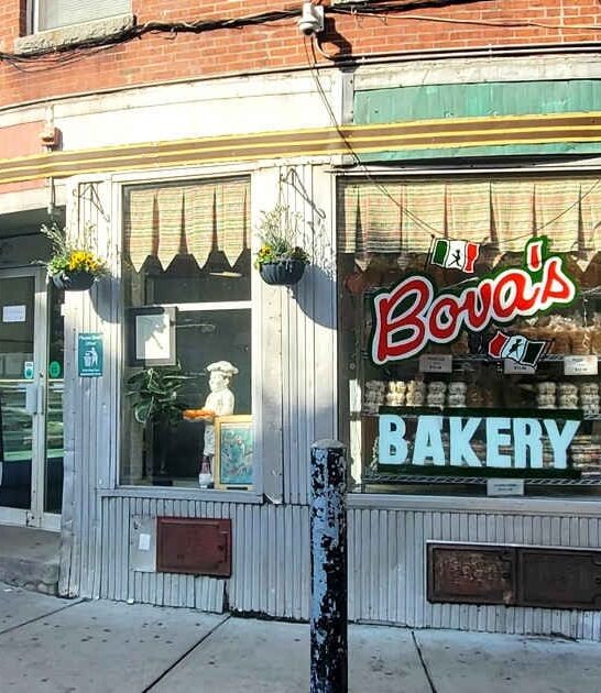 massachusetts bakery incredible cannolis ftr