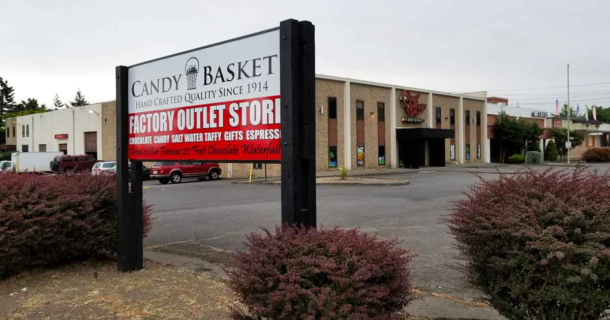 This Massive Oregon Candy Store Will Steal Your Heart And Your Sweet Tooth