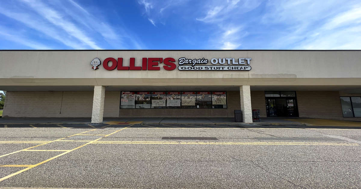 This Discount Store In New York Is So Big And So Cheap, You'll Think ...