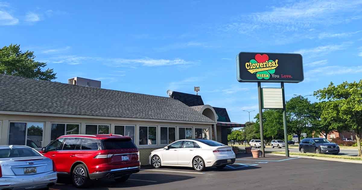 This Old-School Michigan Pizzeria Has Been Slinging Iconic Detroit ...