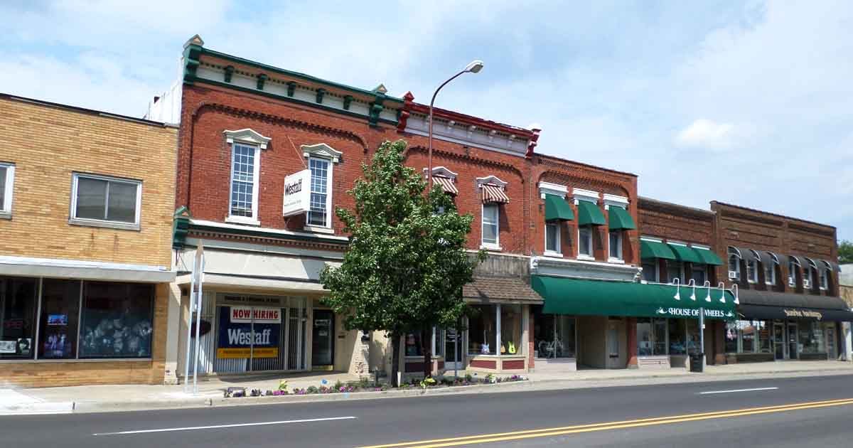 The Underrated Michigan Town Where You Can Score An Apartment For Just ...