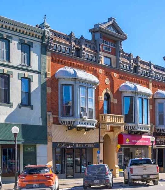 minnesota giant statue town ftr